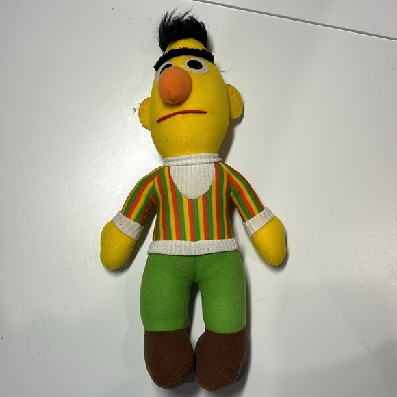 Sesame Street | Toys | Vintage 984 Playskool Sesame Street Bert Plush ...